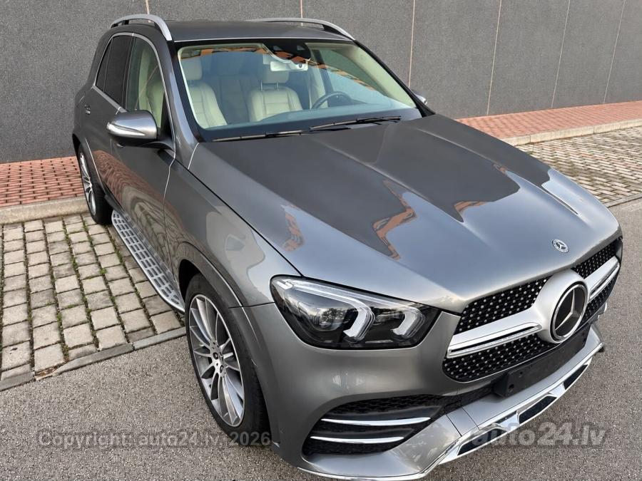 Pelēks Mercedes-Benz GLE-Class 2019 Tallina, ar dzinēja tilpumu 2.00 L un nobraukumu 136 tūkst. km par 34500 €, foto 4 vietnē AUTOMOTO.COM.LV