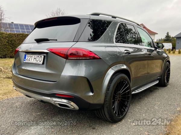 Pelēks Mercedes-Benz GLE-Class 2020 Rapla, ar dzinēja tilpumu 2.90 L un nobraukumu 200 tūkst. km par 49999 €, foto 3 vietnē AUTOMOTO.COM.LV