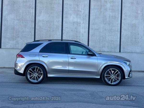 Grey Mercedes-Benz GLE-Class 2020 in Tartu, with an engine capacity of 3.00 L and mileage of 113 thousand km for 47999 €, photo 2 on AUTOMOTO.COM.LV
