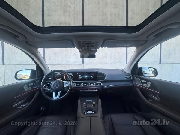 Grey Mercedes-Benz GLE-Class 2020 in Tartu, with an engine capacity of 3.00 L and mileage of 113 thousand km for 47999 €, photo 7 on AUTOMOTO.COM.LV