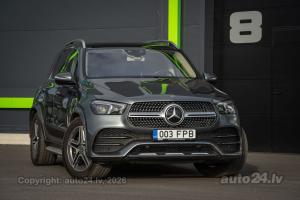 Pelēks Mercedes-Benz GLE-Class 2020 Tallina, ar dzinēja tilpumu 3.00 L un nobraukumu 165 tūkst. km par 47900 €, foto  vietnē AUTOMOTO.COM.LV