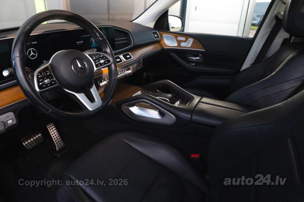 Grey Mercedes-Benz GLE-Class 2020 in Tallinn, with an engine capacity of 3.00 L and mileage of 165 thousand km for 47900 €, photo 5 on AUTOMOTO.COM.LV