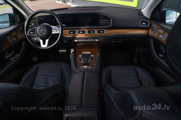 Grey Mercedes-Benz GLE-Class 2020 in Tallinn, with an engine capacity of 3.00 L and mileage of 165 thousand km for 47900 €, photo 6 on AUTOMOTO.COM.LV
