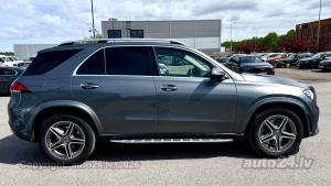 Pelēks Mercedes-Benz GLE-Class 2020 Tallina, ar dzinēja tilpumu 3.00 L un nobraukumu 105 tūkst. km par 44890 €, foto 5 vietnē AUTOMOTO.COM.LV