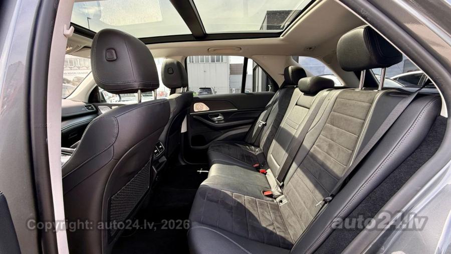 Pelēks Mercedes-Benz GLE-Class 2020 Tallina, ar dzinēja tilpumu 3.00 L un nobraukumu 105 tūkst. km par 44890 €, foto 23 vietnē AUTOMOTO.COM.LV