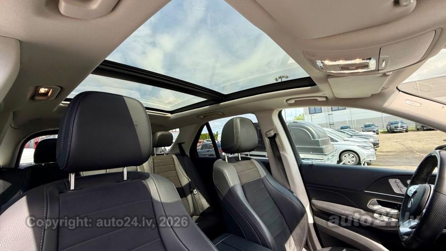 Pelēks Mercedes-Benz GLE-Class 2020 Tallina, ar dzinēja tilpumu 3.00 L un nobraukumu 105 tūkst. km par 44890 €, foto 28 vietnē AUTOMOTO.COM.LV