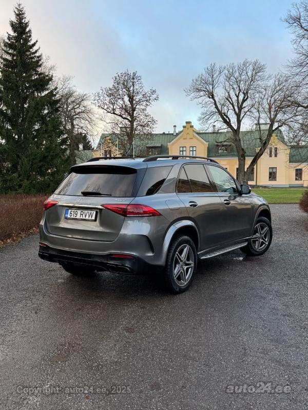 Grey Mercedes-Benz GLE-Class 2021 in Tallinn, with an engine capacity of 0.00 L and mileage of 157 thousand km for 51900 €, photo 5 on AUTOMOTO.COM.LV