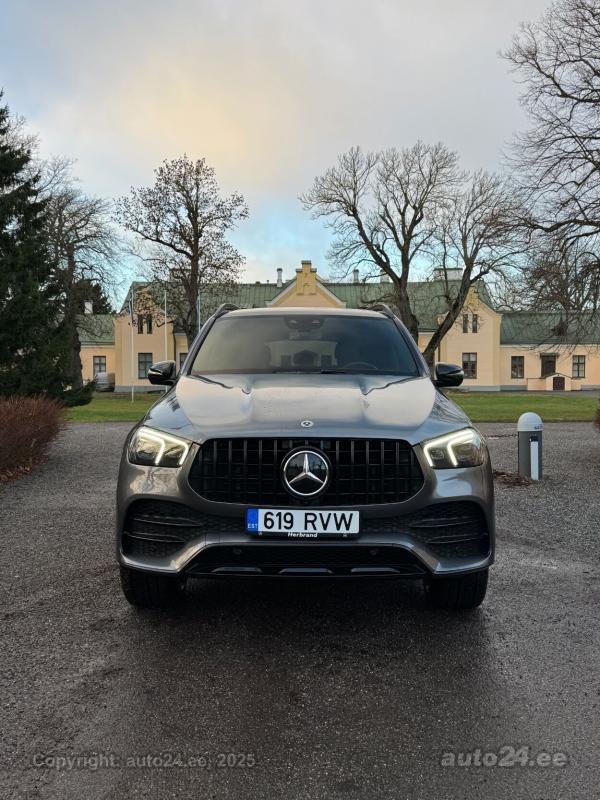Grey Mercedes-Benz GLE-Class 2021 in Tallinn, with an engine capacity of 0.00 L and mileage of 157 thousand km for 51900 €, photo 7 on AUTOMOTO.COM.LV