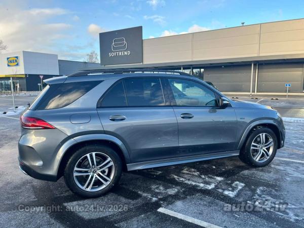 Grey Mercedes-Benz GLE-Class 2021 in Tartu, with an engine capacity of 2.00 L and mileage of 116 thousand km for 61000 €, photo 5 on AUTOMOTO.COM.LV