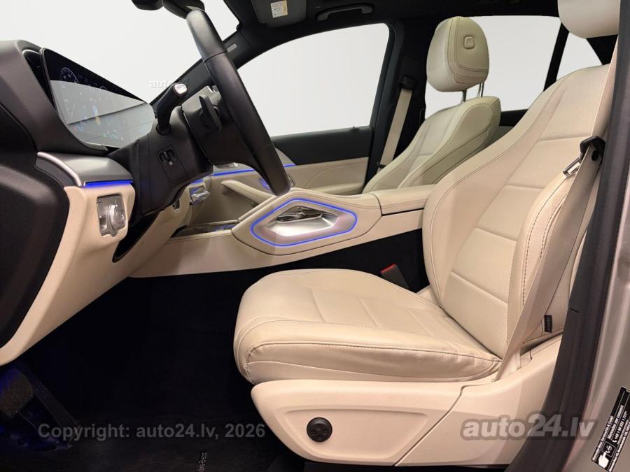 Grey Mercedes-Benz GLE-Class 2022 in Tallinn, with an engine capacity of 2.00 L and mileage of 54 thousand km for 68900 €, photo 6 on AUTOMOTO.COM.LV