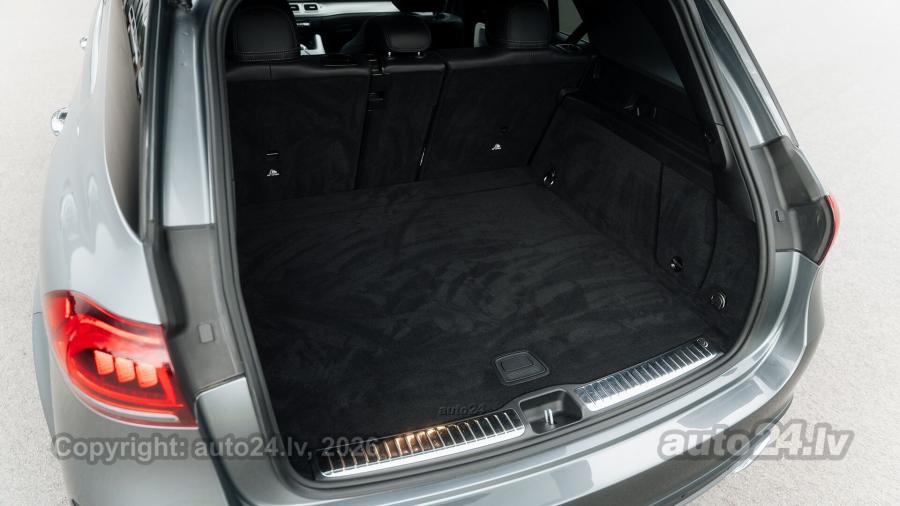 Grey Mercedes-Benz GLE-Class 2022 in Tallinn, with an engine capacity of 2.90 L and mileage of 107 thousand km for 55000 €, photo 19 on AUTOMOTO.COM.LV