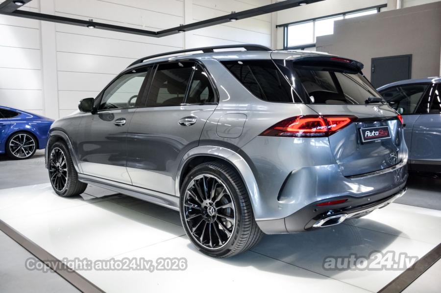 Pelēks Mercedes-Benz GLE-Class 2022 Tallina, ar dzinēja tilpumu 2.00 L un nobraukumu 68 tūkst. km par 68000 €, foto 3 vietnē AUTOMOTO.COM.LV