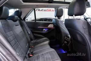 Pelēks Mercedes-Benz GLE-Class 2022 Tallina, ar dzinēja tilpumu 2.00 L un nobraukumu 68 tūkst. km par 68000 €, foto 12 vietnē AUTOMOTO.COM.LV