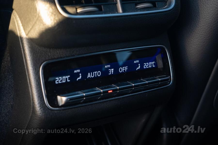 Grey Mercedes-Benz GLE-Class 2022 in Rakvere, with an engine capacity of 2.00 L and mileage of 79 thousand km for 69900 €, photo 25 on AUTOMOTO.COM.LV