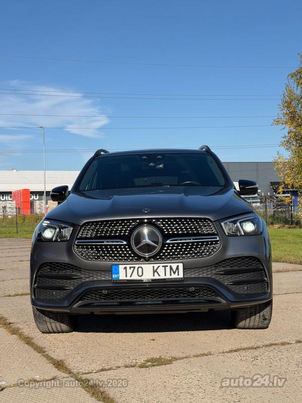 Pelēks Mercedes-Benz GLE-Class 2023 Tallina, ar dzinēja tilpumu 2.90 L un nobraukumu 105 tūkst. km par 68000 €, foto 1 vietnē AUTOMOTO.COM.LV