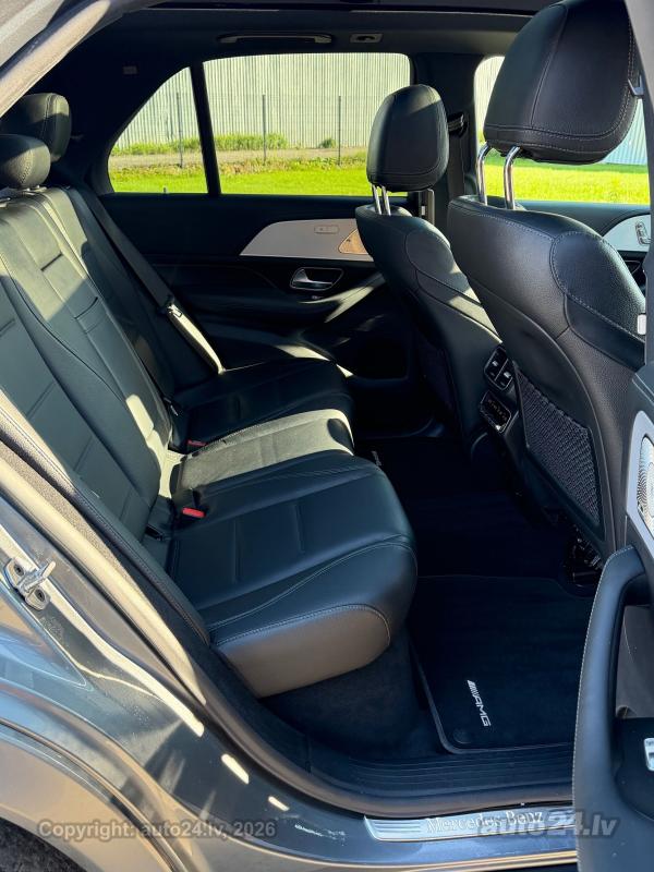 Pelēks Mercedes-Benz GLE-Class 2023 Tallina, ar dzinēja tilpumu 2.90 L un nobraukumu 105 tūkst. km par 68000 €, foto 9 vietnē AUTOMOTO.COM.LV