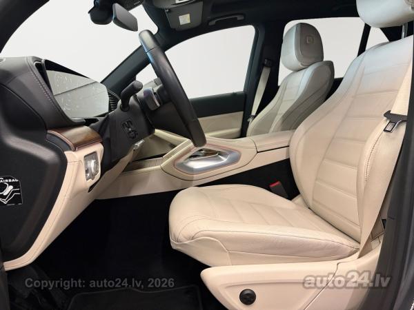 Grey Mercedes-Benz GLE-Class 2025 in Tallinn, with an engine capacity of 3.00 L and mileage of 28 thousand km for 81900 €, photo 6 on AUTOMOTO.COM.LV