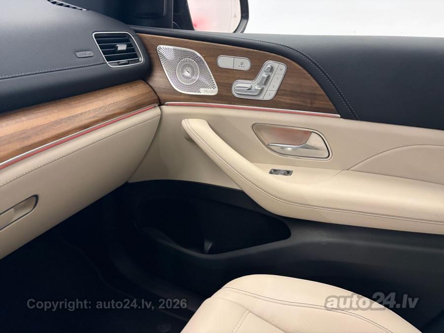Pelēks Mercedes-Benz GLE-Class 2025 Tallina, ar dzinēja tilpumu 3.00 L un nobraukumu 28 tūkst. km par 81900 €, foto 11 vietnē AUTOMOTO.COM.LV