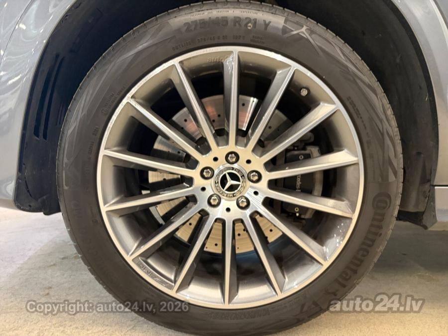 Pelēks Mercedes-Benz GLE-Class 2025 Tallina, ar dzinēja tilpumu 3.00 L un nobraukumu 28 tūkst. km par 81900 €, foto 13 vietnē AUTOMOTO.COM.LV