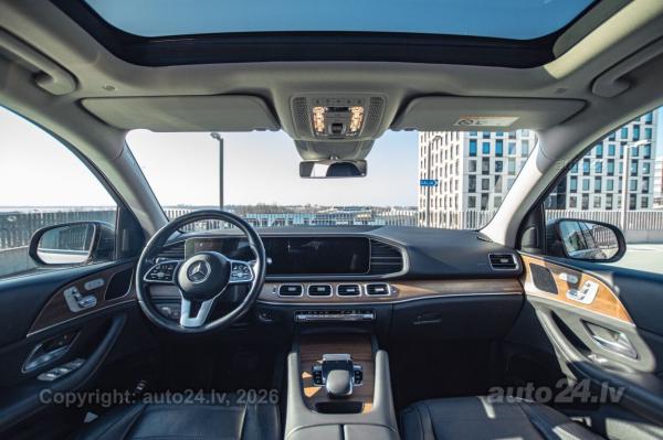 Grey Mercedes-Benz GLE-Class 2020 in Tallinn, with an engine capacity of 2.00 L and mileage of 192 thousand km for 38700 €, photo 6 on AUTOMOTO.COM.LV