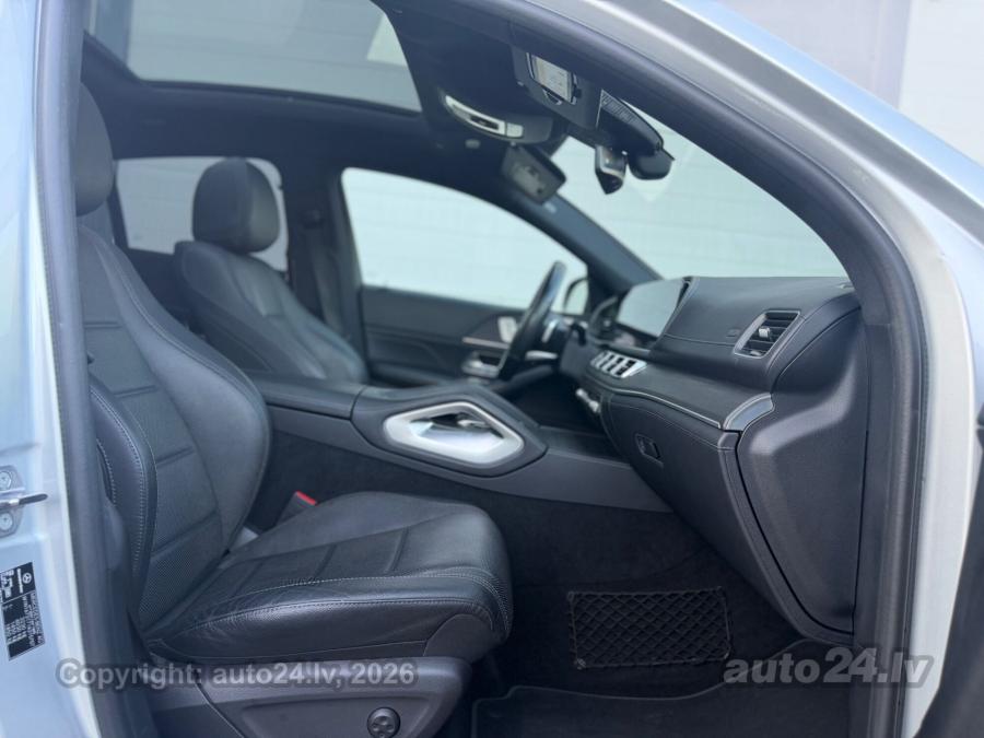 Pelēks Mercedes-Benz GLE-Class 2020 Tallina, ar dzinēja tilpumu 2.00 L un nobraukumu 156 tūkst. km par 49900 €, foto 18 vietnē AUTOMOTO.COM.LV