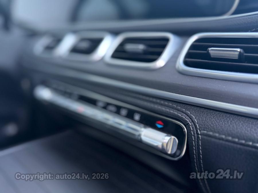 Pelēks Mercedes-Benz GLE-Class 2020 Tallina, ar dzinēja tilpumu 2.00 L un nobraukumu 156 tūkst. km par 49900 €, foto 26 vietnē AUTOMOTO.COM.LV