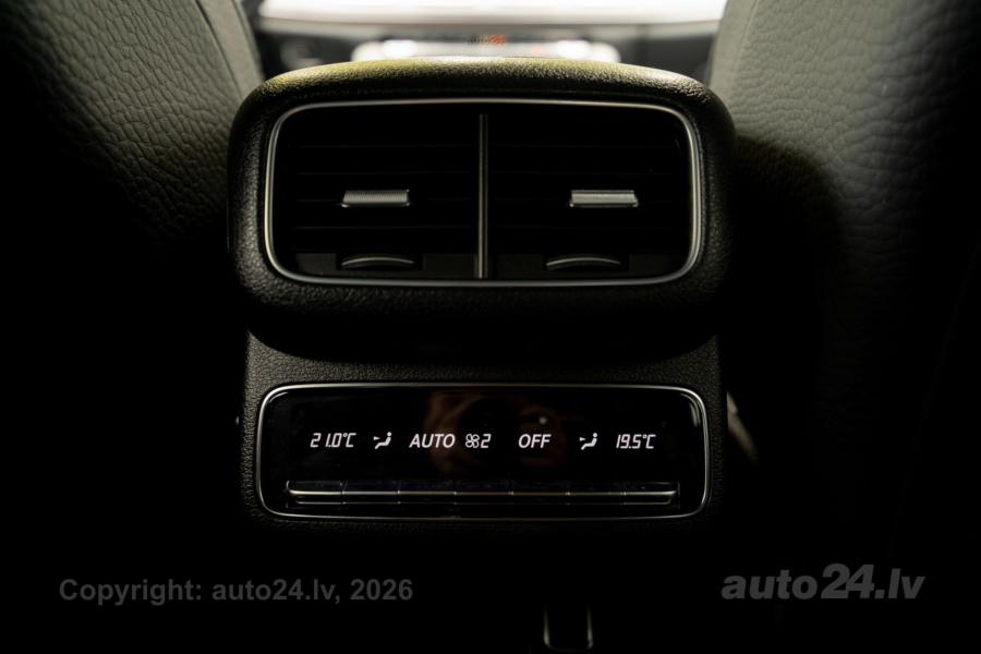 Grey Mercedes-Benz GLE-Class 2021 in Tallinn, with an engine capacity of 2.90 L and mileage of 49 thousand km for 71900 €, photo 12 on AUTOMOTO.COM.LV