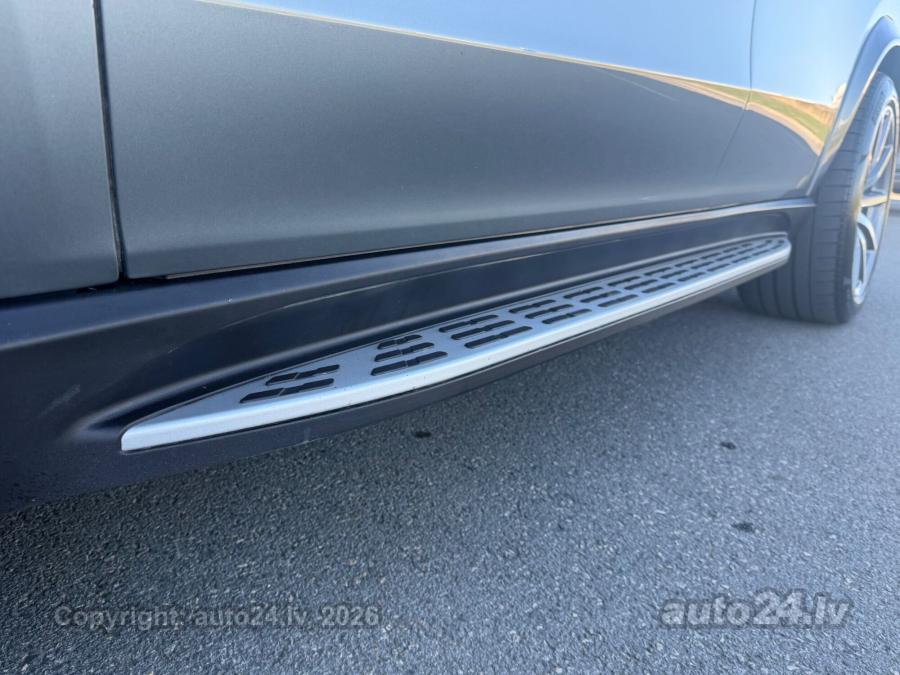 Pelēks Mercedes-Benz GLE-Class 2021 Tallina, ar dzinēja tilpumu 2.00 L un nobraukumu 189 tūkst. km par 49900 €, foto 7 vietnē AUTOMOTO.COM.LV