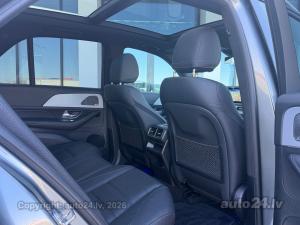 Pelēks Mercedes-Benz GLE-Class 2021 Tallina, ar dzinēja tilpumu 2.00 L un nobraukumu 189 tūkst. km par 49900 €, foto 16 vietnē AUTOMOTO.COM.LV