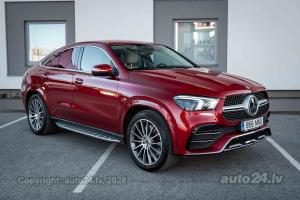 Sarkans Mercedes-Benz GLE-Class 2021 Tallina, ar dzinēja tilpumu 2.90 L un nobraukumu 86 tūkst. km par 69000 €, foto 4 vietnē AUTOMOTO.COM.LV