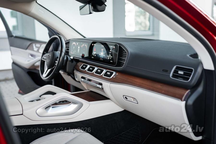 Sarkans Mercedes-Benz GLE-Class 2021 Tallina, ar dzinēja tilpumu 2.90 L un nobraukumu 86 tūkst. km par 69000 €, foto 15 vietnē AUTOMOTO.COM.LV