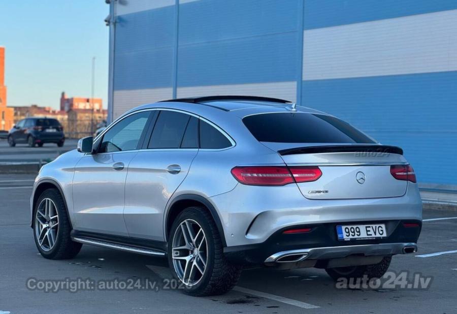Mercedes-Benz GLE-Class 2015 Narva, ar dzinēja tilpumu 3.00 L un nobraukumu 271 tūkst. km par 29900 €, foto 5 vietnē AUTOMOTO.COM.LV