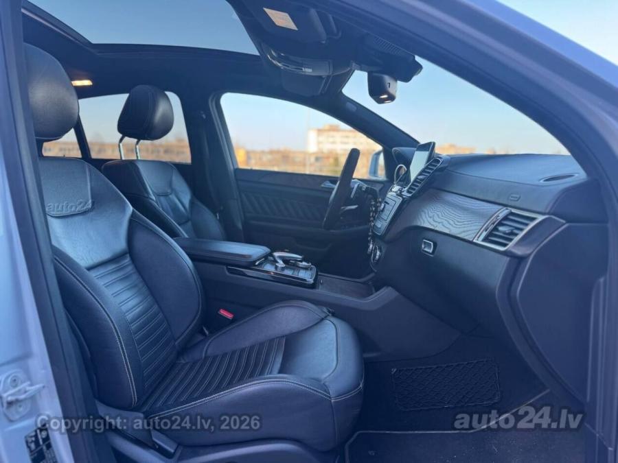 Mercedes-Benz GLE-Class 2015 Narva, ar dzinēja tilpumu 3.00 L un nobraukumu 275 tūkst. km par 29900 €, foto 6 vietnē AUTOMOTO.COM.LV
