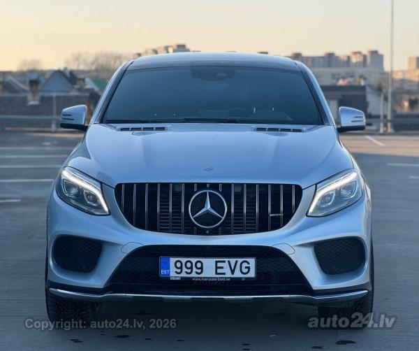 Mercedes-Benz GLE-Class 2015 in Narva, with an engine capacity of 3.00 L and mileage of 275 thousand km for 29900 €, photo 2 on AUTOMOTO.COM.LV