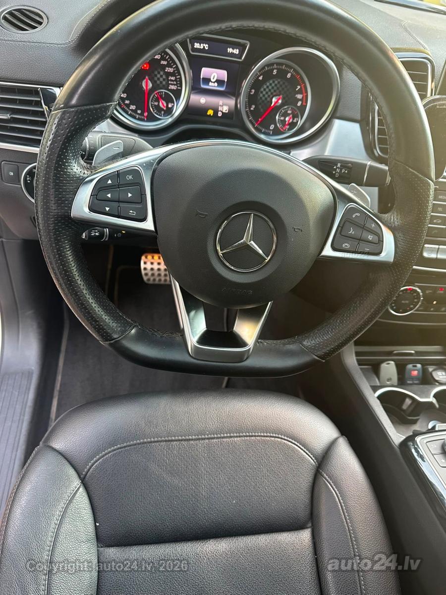 Balts Mercedes-Benz GLE-Class 2016 Tallina, ar dzinēja tilpumu 3.00 L un nobraukumu 141 tūkst. km par 32500 €, foto 12 vietnē AUTOMOTO.COM.LV