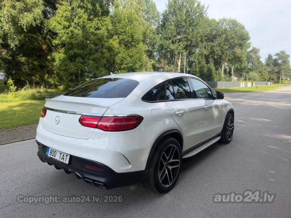 Balts Mercedes-Benz GLE-Class 2015 Tallina, ar dzinēja tilpumu 3.00 L un nobraukumu 178 tūkst. km par 33750 €, foto 5 vietnē AUTOMOTO.COM.LV