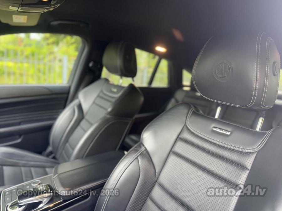 Balts Mercedes-Benz GLE-Class 2015 Tallina, ar dzinēja tilpumu 3.00 L un nobraukumu 178 tūkst. km par 33750 €, foto 13 vietnē AUTOMOTO.COM.LV