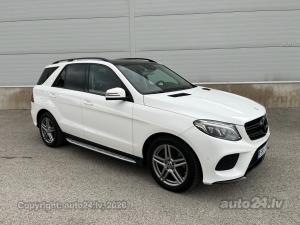 White Mercedes-Benz GLE-Class 2017 in Tartu, with an engine capacity of 3.00 L and mileage of 200 thousand km for 26300 €, photo 5 on AUTOMOTO.COM.LV