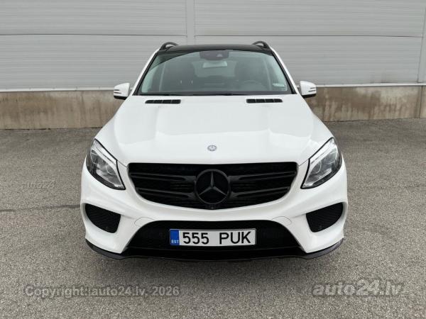 White Mercedes-Benz GLE-Class 2017 in Tartu, with an engine capacity of 3.00 L and mileage of 200 thousand km for 26300 €, photo 7 on AUTOMOTO.COM.LV