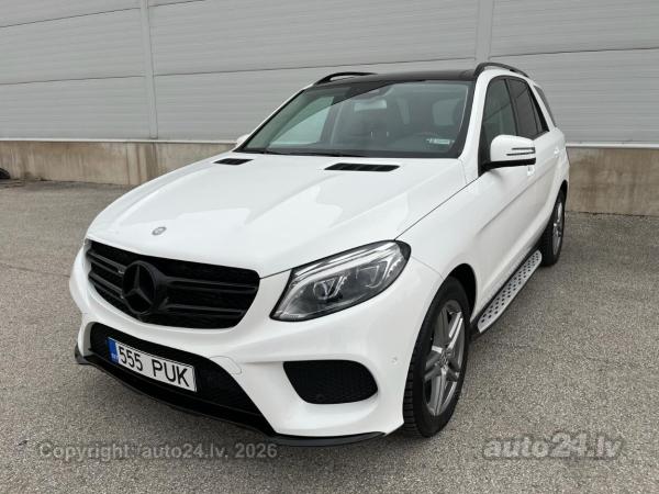 White Mercedes-Benz GLE-Class 2017 in Tartu, with an engine capacity of 3.00 L and mileage of 200 thousand km for 26300 €, photo 9 on AUTOMOTO.COM.LV