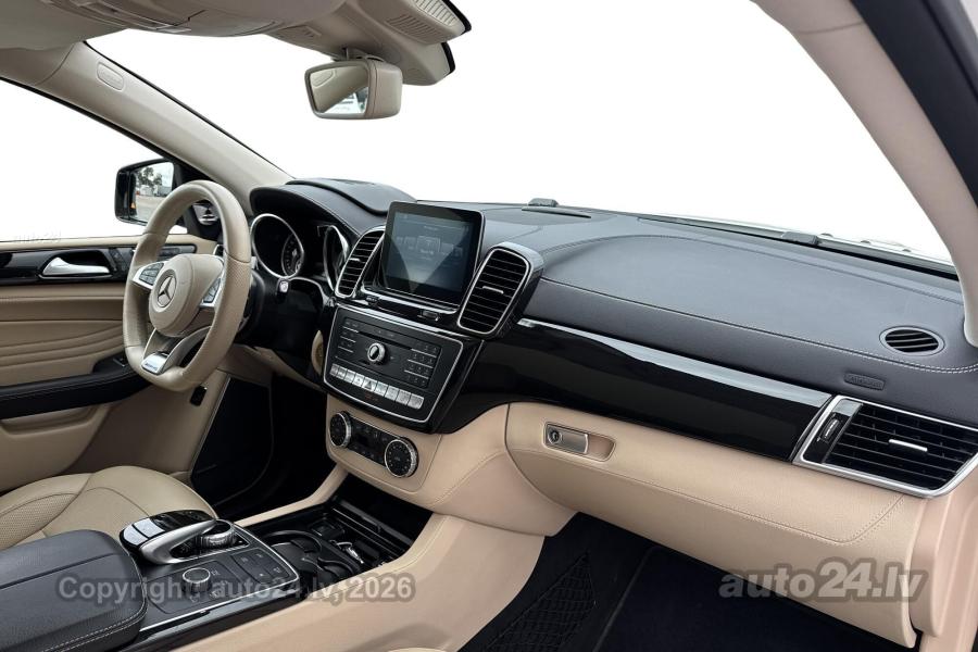 Balts Mercedes-Benz GLE-Class 2017 Pērnava, ar dzinēja tilpumu 3.00 L un nobraukumu 152 tūkst. km par 32500 €, foto 8 vietnē AUTOMOTO.COM.LV
