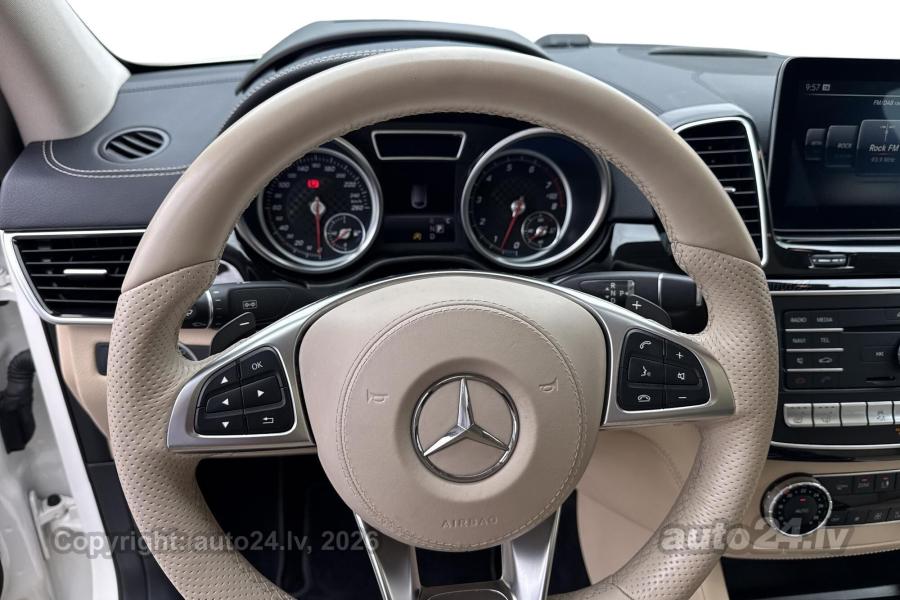 Balts Mercedes-Benz GLE-Class 2017 Pērnava, ar dzinēja tilpumu 3.00 L un nobraukumu 152 tūkst. km par 32500 €, foto 9 vietnē AUTOMOTO.COM.LV