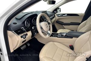 Balts Mercedes-Benz GLE-Class 2017 Pērnava, ar dzinēja tilpumu 3.00 L un nobraukumu 152 tūkst. km par 32500 €, foto 11 vietnē AUTOMOTO.COM.LV