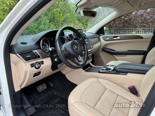 Balts Mercedes-Benz GLE-Class 2017 Tallina, ar dzinēja tilpumu 3.00 L un nobraukumu 190 tūkst. km par 32500 €, foto 2 vietnē AUTOMOTO.COM.LV