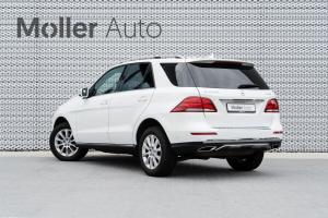 Balts Mercedes-Benz GLE-Class 2017 Mārupe, ar dzinēja tilpumu 3.00 L un nobraukumu 108 tūkst. km par 27100 €, foto 4 vietnē AUTOMOTO.COM.LV