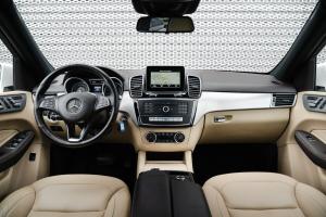 Balts Mercedes-Benz GLE-Class 2017 Mārupe, ar dzinēja tilpumu 3.00 L un nobraukumu 108 tūkst. km par 27100 €, foto 7 vietnē AUTOMOTO.COM.LV