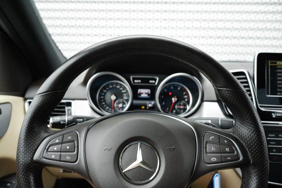 Balts Mercedes-Benz GLE-Class 2017 Mārupe, ar dzinēja tilpumu 3.00 L un nobraukumu 108 tūkst. km par 27100 €, foto 13 vietnē AUTOMOTO.COM.LV