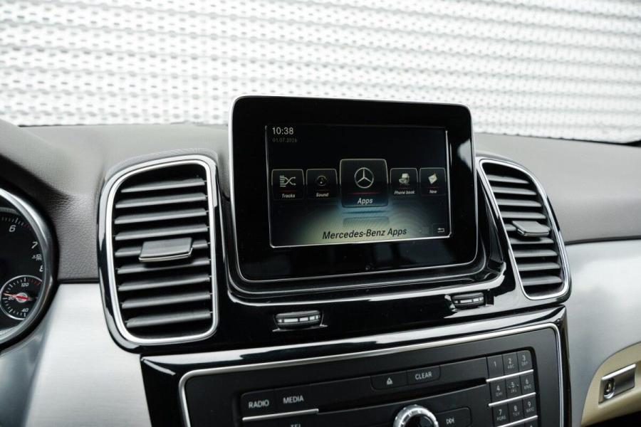 Balts Mercedes-Benz GLE-Class 2017 Mārupe, ar dzinēja tilpumu 3.00 L un nobraukumu 108 tūkst. km par 27100 €, foto 20 vietnē AUTOMOTO.COM.LV