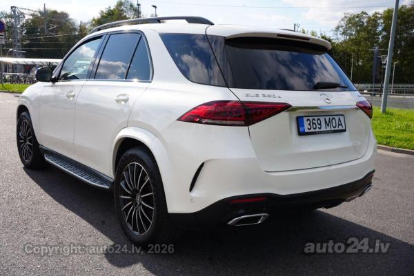 Balts Mercedes-Benz GLE-Class 2019 Tallina, ar dzinēja tilpumu 2.90 L un nobraukumu 109 tūkst. km par 54900 €, foto 4 vietnē AUTOMOTO.COM.LV