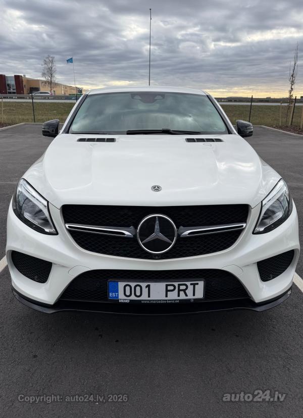 White Mercedes-Benz GLE-Class 2019 in Tallinn, with an engine capacity of 3.00 L and mileage of 94 thousand km for 43800 €, photo 2 on AUTOMOTO.COM.LV